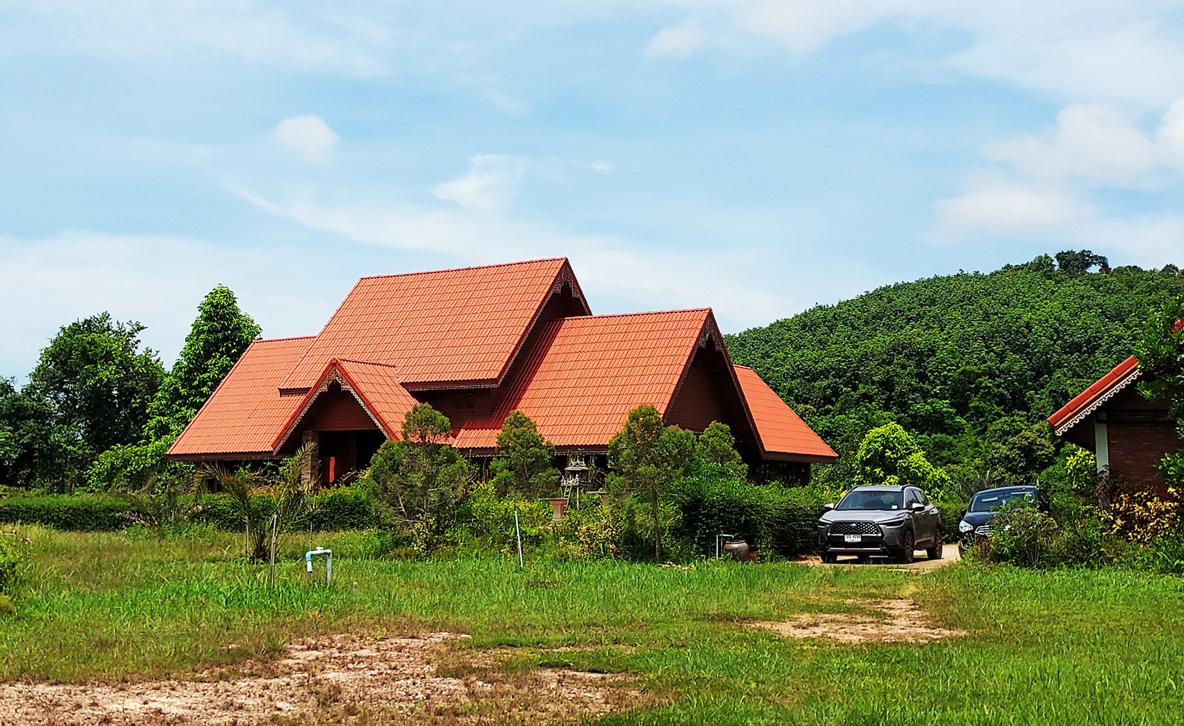 200 Rai land in Rayong with both large fruit orchards and very large ...
